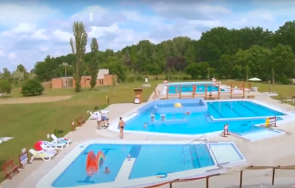 A Töröki Szárnyas Fesztivál napján nyit a strand - Szentmiklós Online